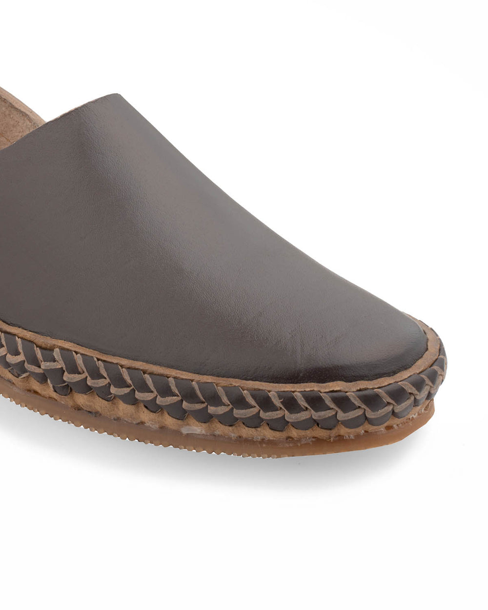 Coco Kolhapuri Bantu Shoes for Men - Handcrafted Elegance