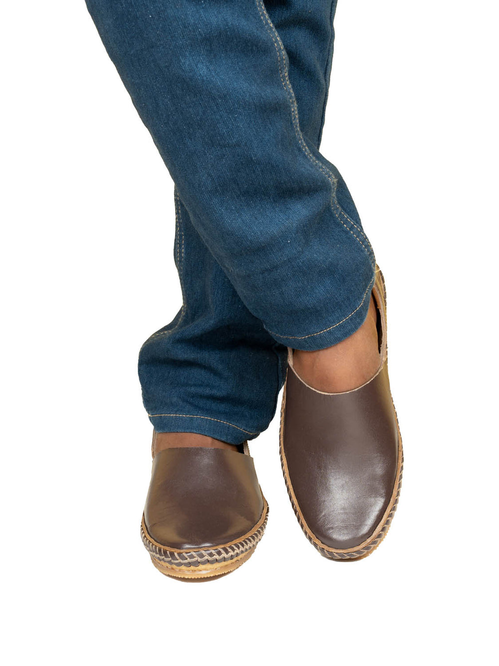 Coco Kolhapuri Bantu Shoes for Men - Handcrafted Elegance