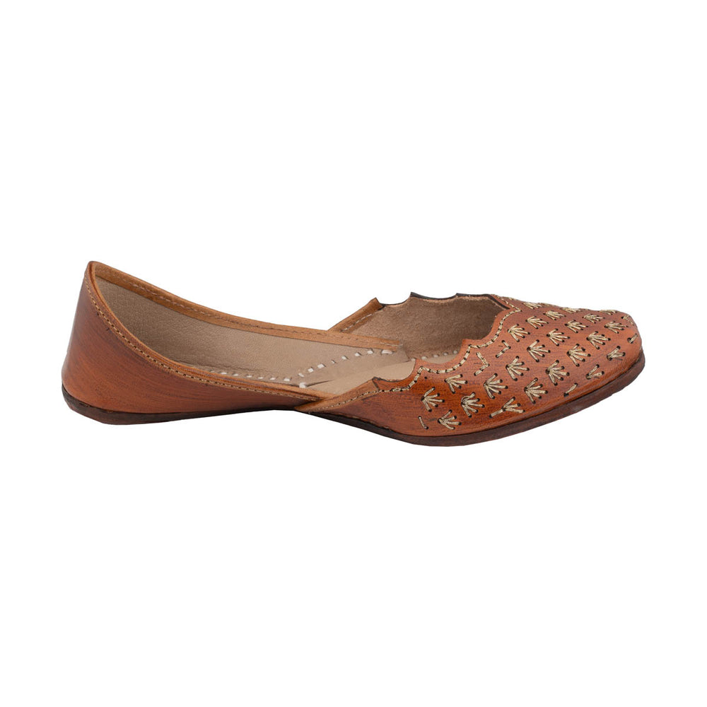 Zendaya - Jutti for Women | Elegant Tan Kolhapuri Leather Jutti